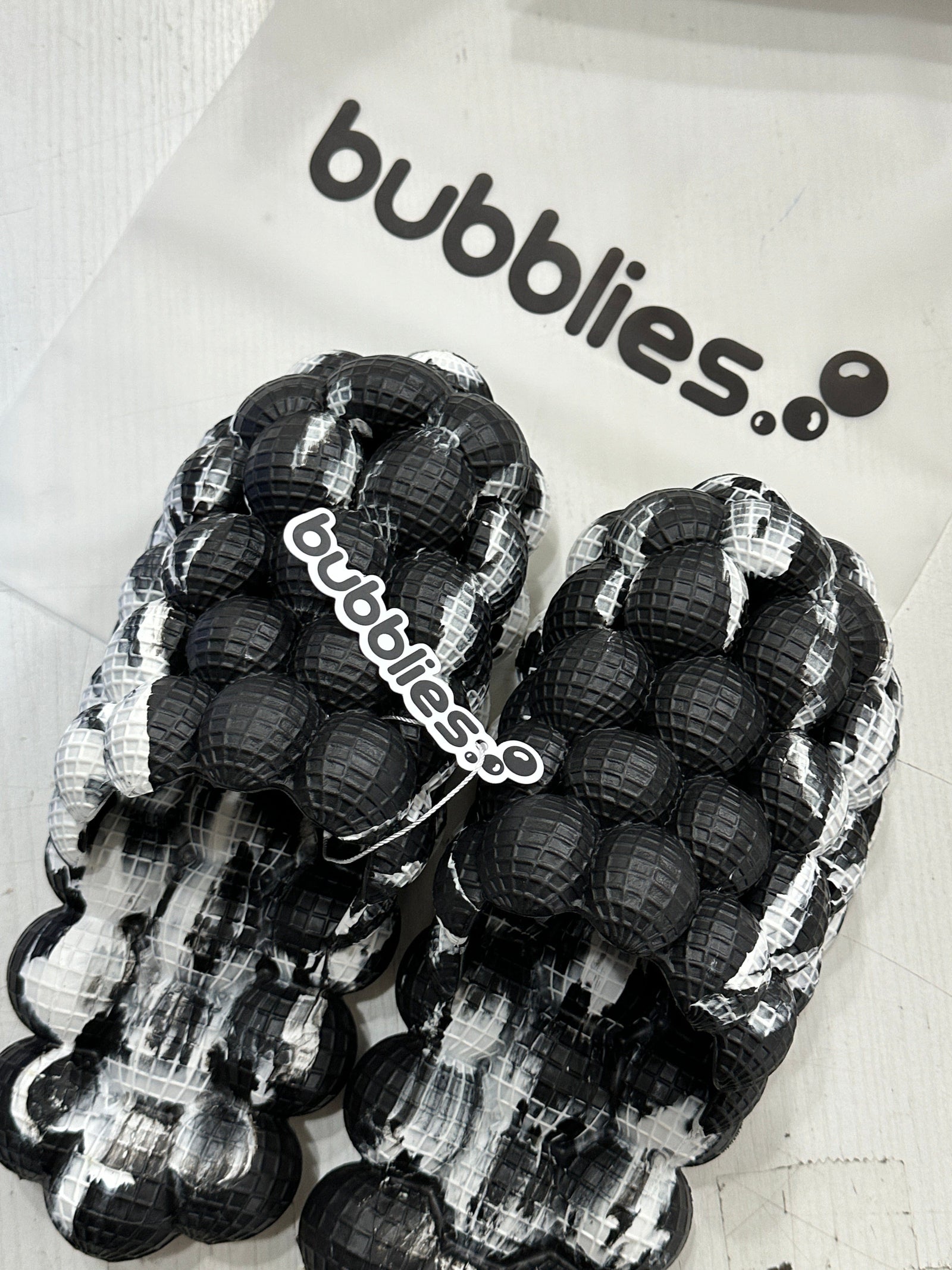 Bubble Slides Graphic | Bubblies™